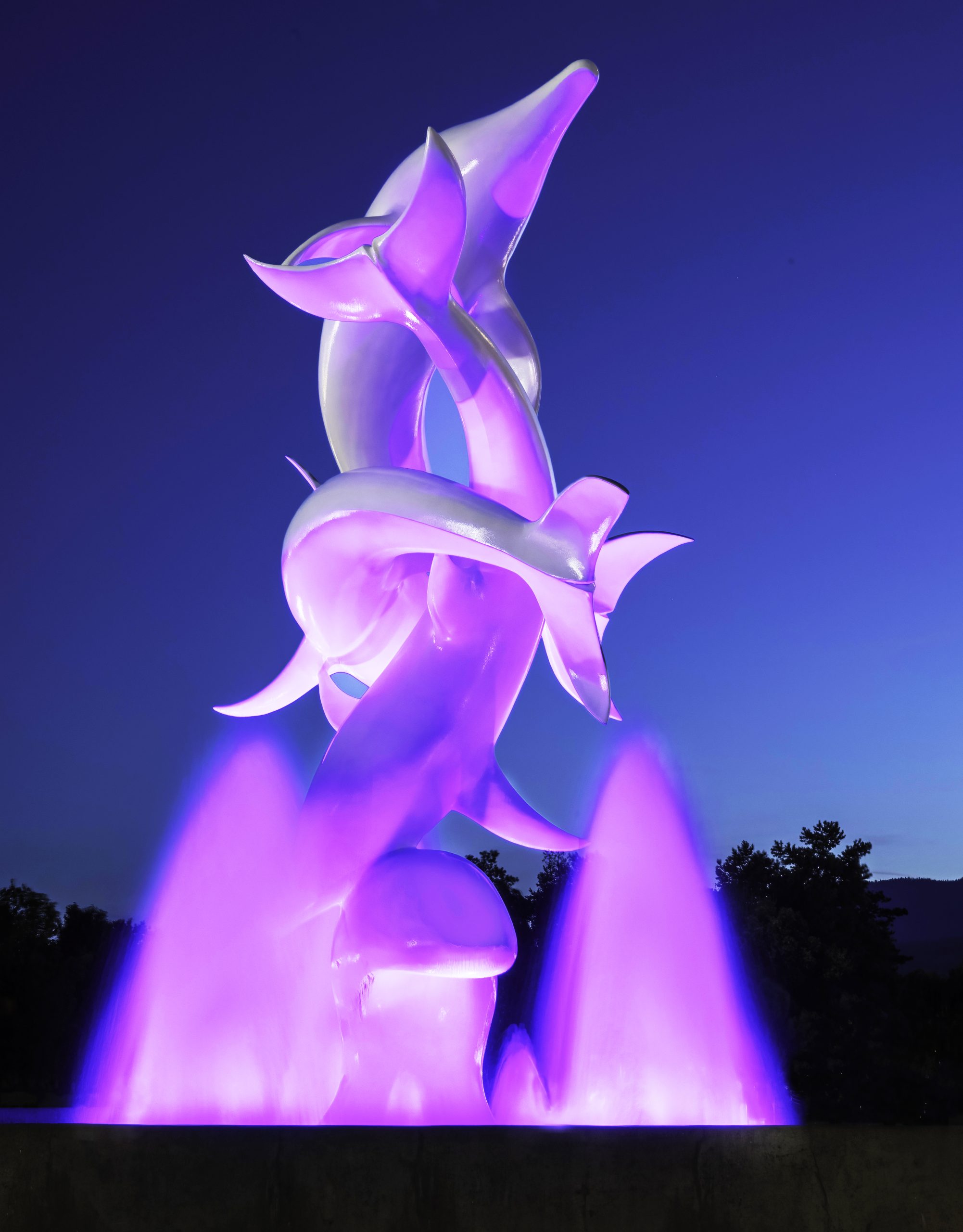 A Rhapsody of Colour and Light Breathes New Life into British Columbian ...