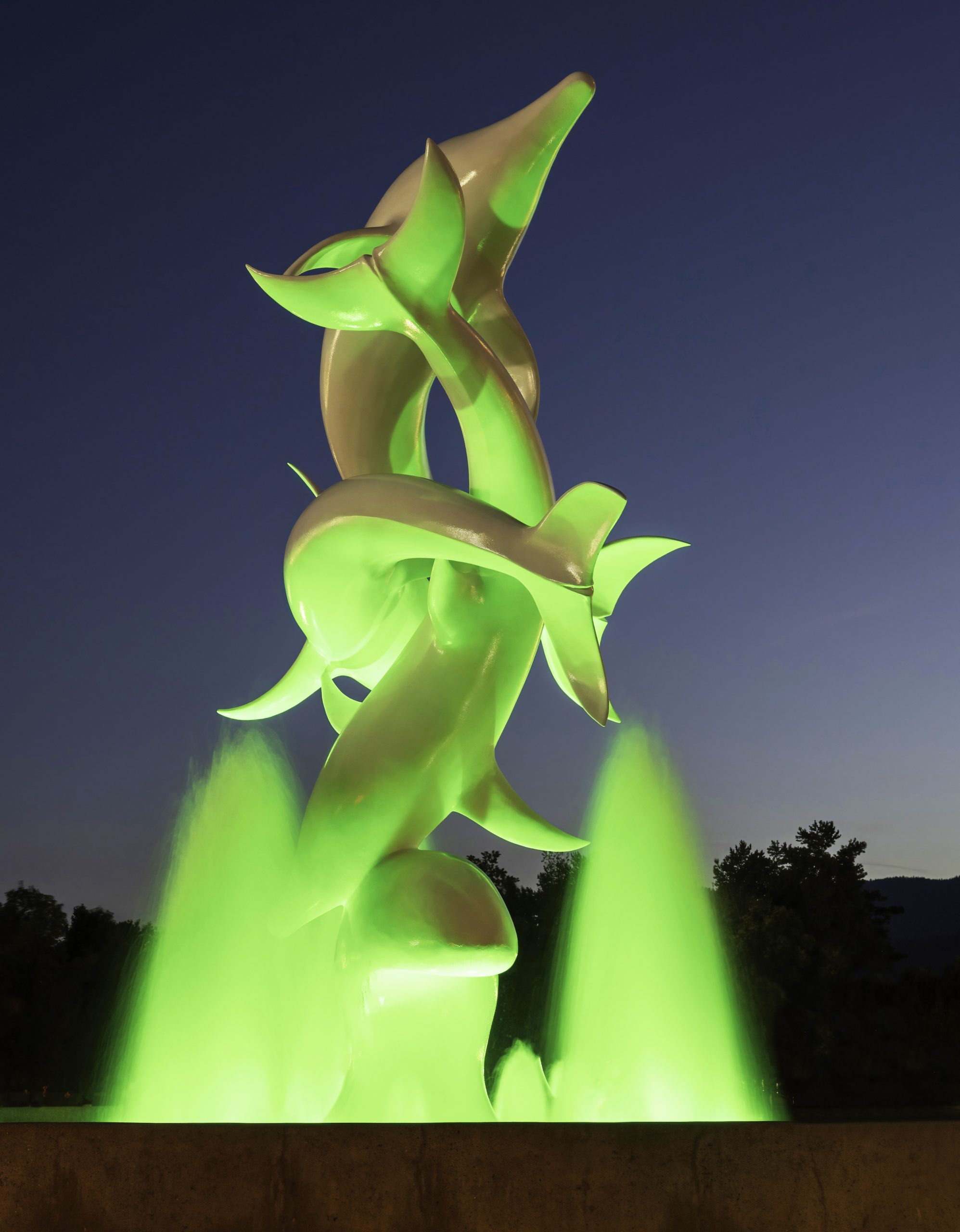 A Rhapsody of Colour and Light Breathes New Life into British Columbian ...